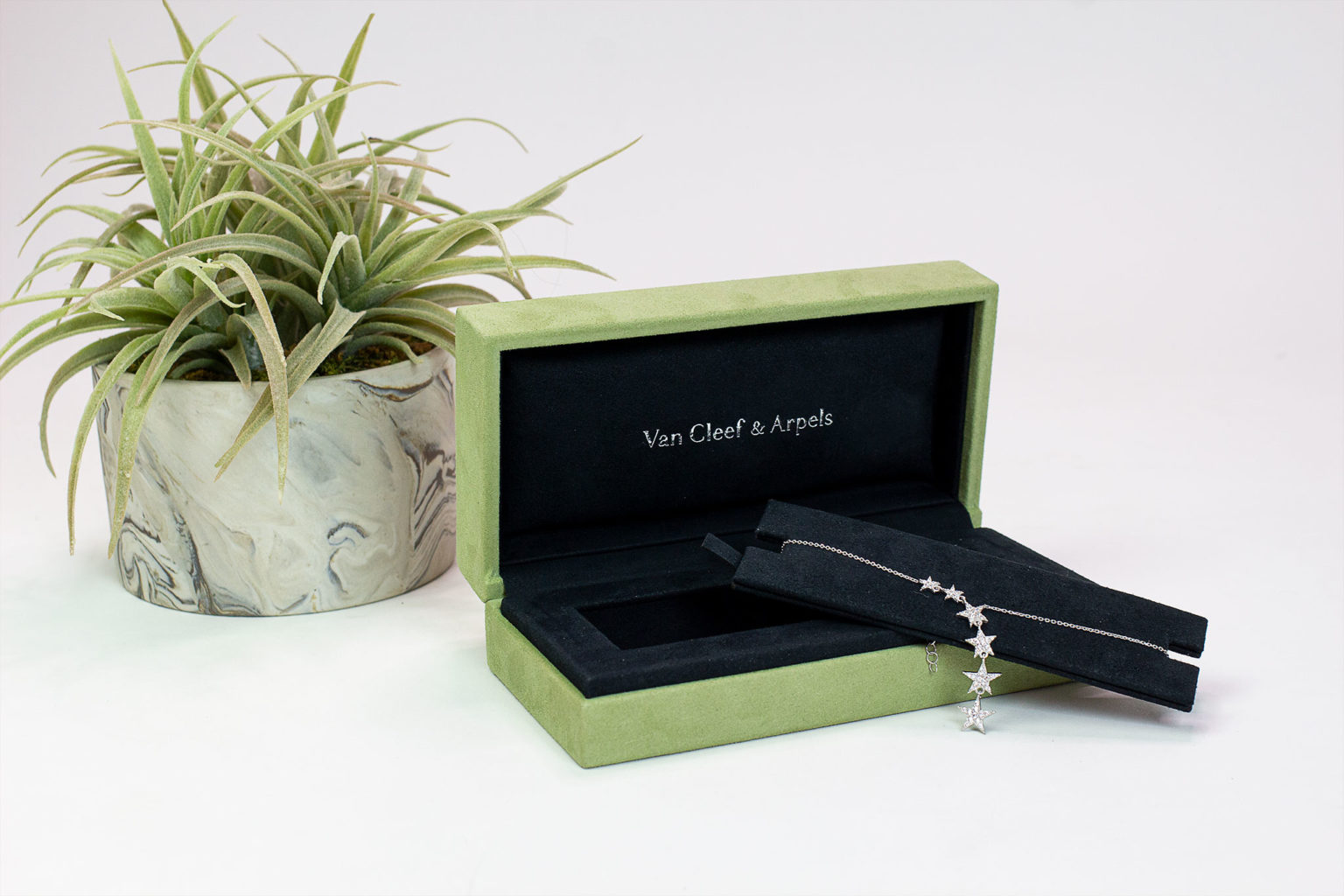 Luxury Custom Jewelry packaging for Van Cleef & Arpel - Gala De Luxe
